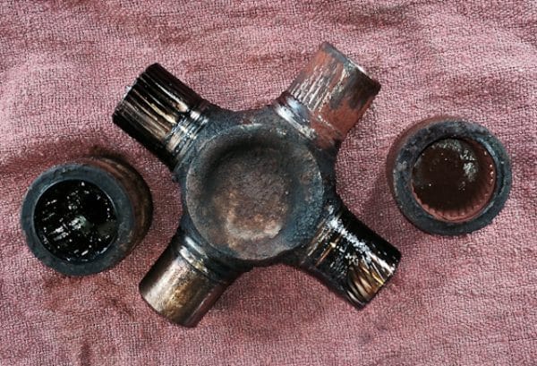 What Happens When A U-Joint Fails? | GMB Blog